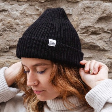Black Super Puff Beanie – Sunday Blooms